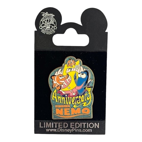 Disney | Accessories | Disney Pixar Finding Nemo 5th Anniversary Dory ...